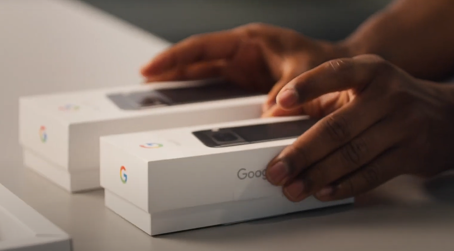 Google Pixel 8 Unboxing | Stratix